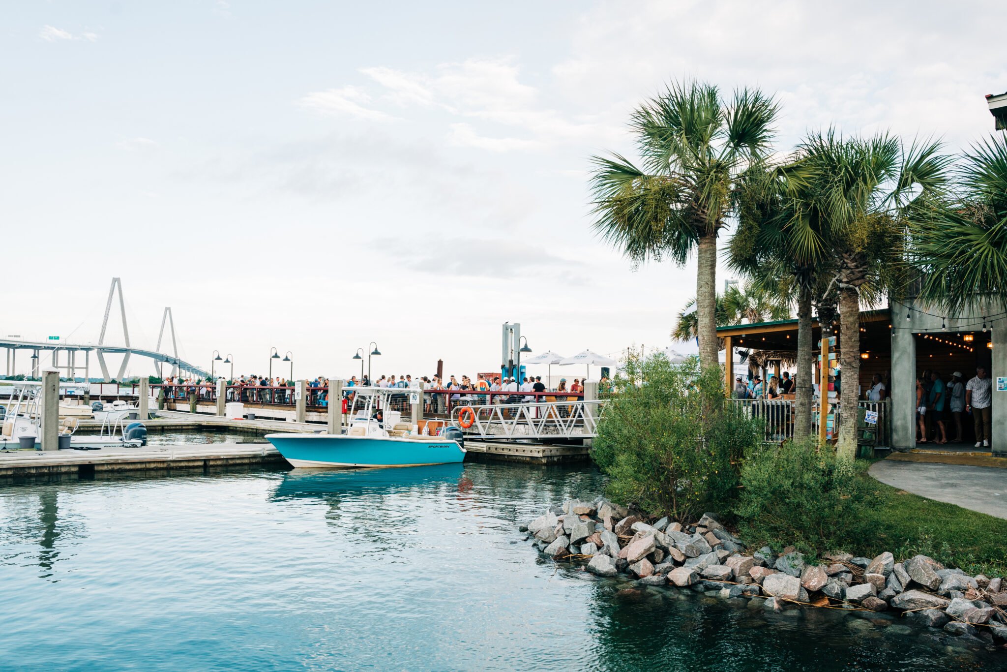 Bohicketboatrentals - Bohicket Marina & Market